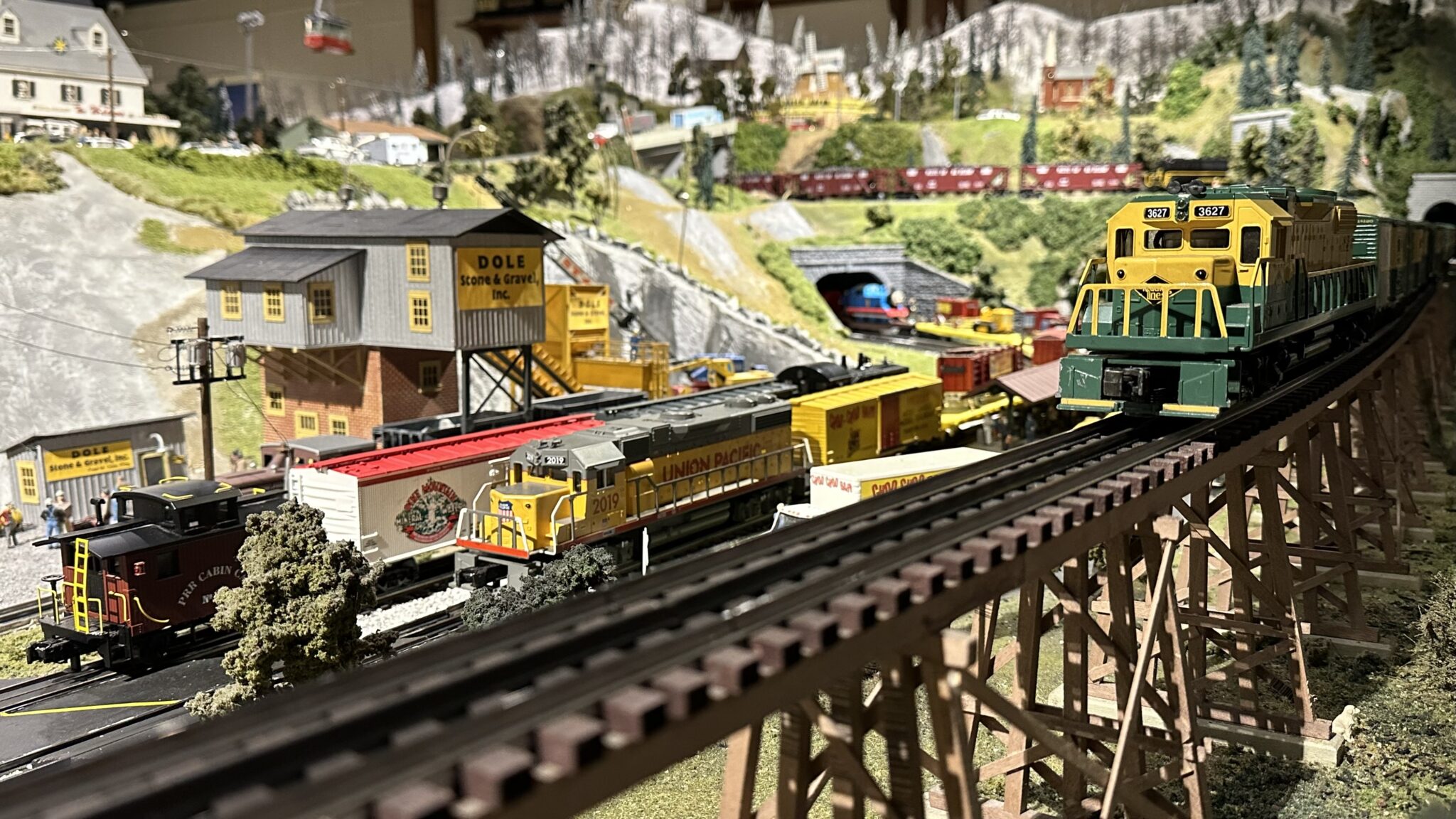 Choo Choo Barn – Choo Choo Barn